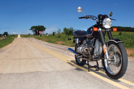 10 Days with a 1975 BMW R90 /6 - Motorcycle Classics